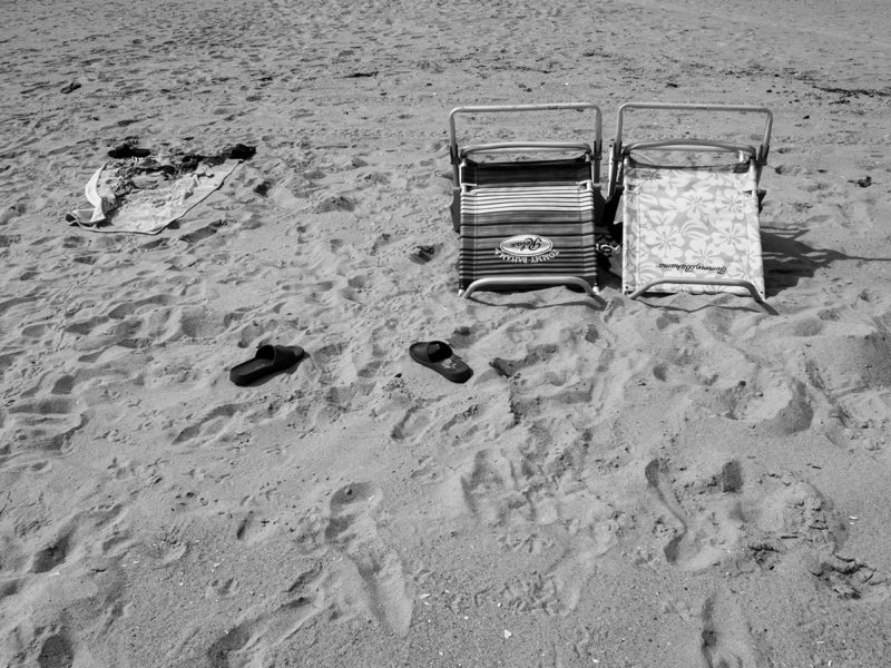 Erica Reade records lovers’ loss of inhibitions on NYC beaches